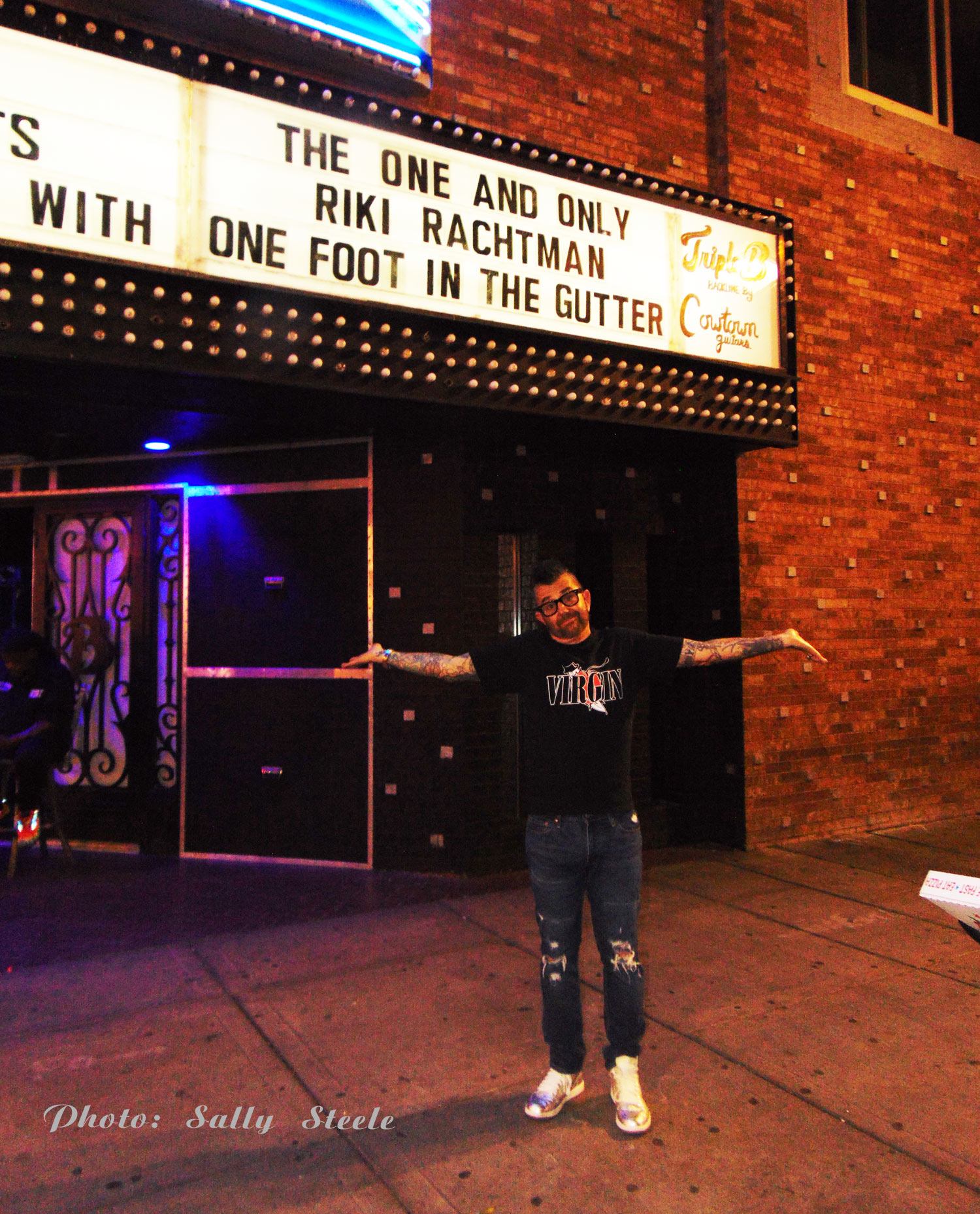 RIKI RACHTMAN TAKES VEGAS! – Vegas Rocks Magazine